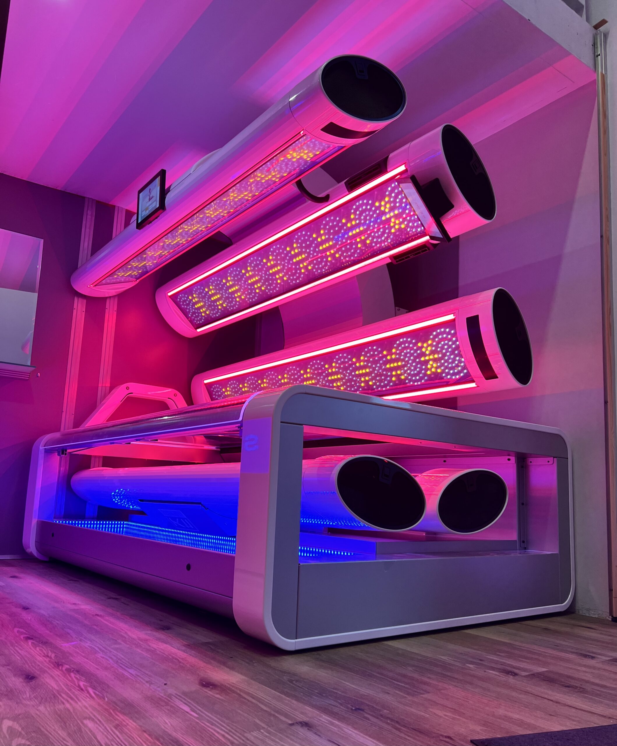 Nová solária K11 Air na Praze 1 a Praze 5 Arbes | Solární studia Topsun